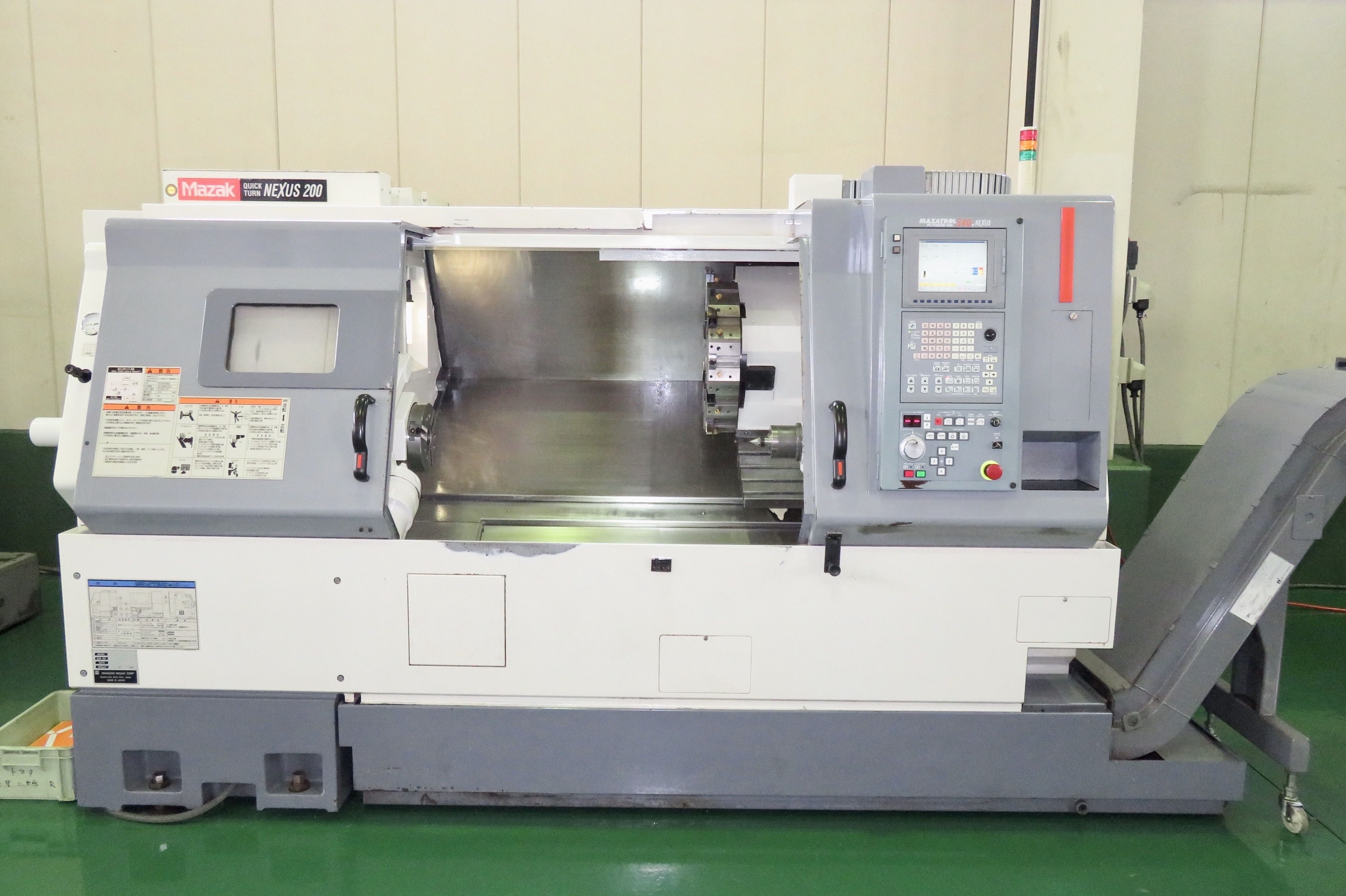 MÁY TIỆN MAZAK QTN 200